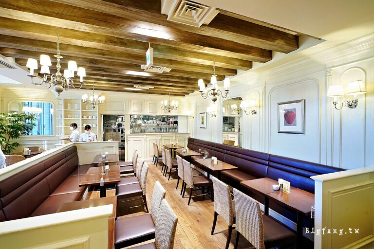 [東京車站甜點下午茶] HARBS丸之內 @ 高CP值午間套餐,必點水果千層蛋糕,季節限定甜點 - 樂活的大方